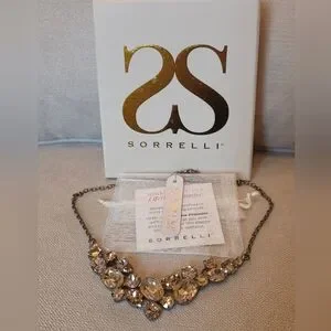 Sorrelli | Jewelry | Nwt Sorrelli Crystal Statement Necklace Gunmetal ...